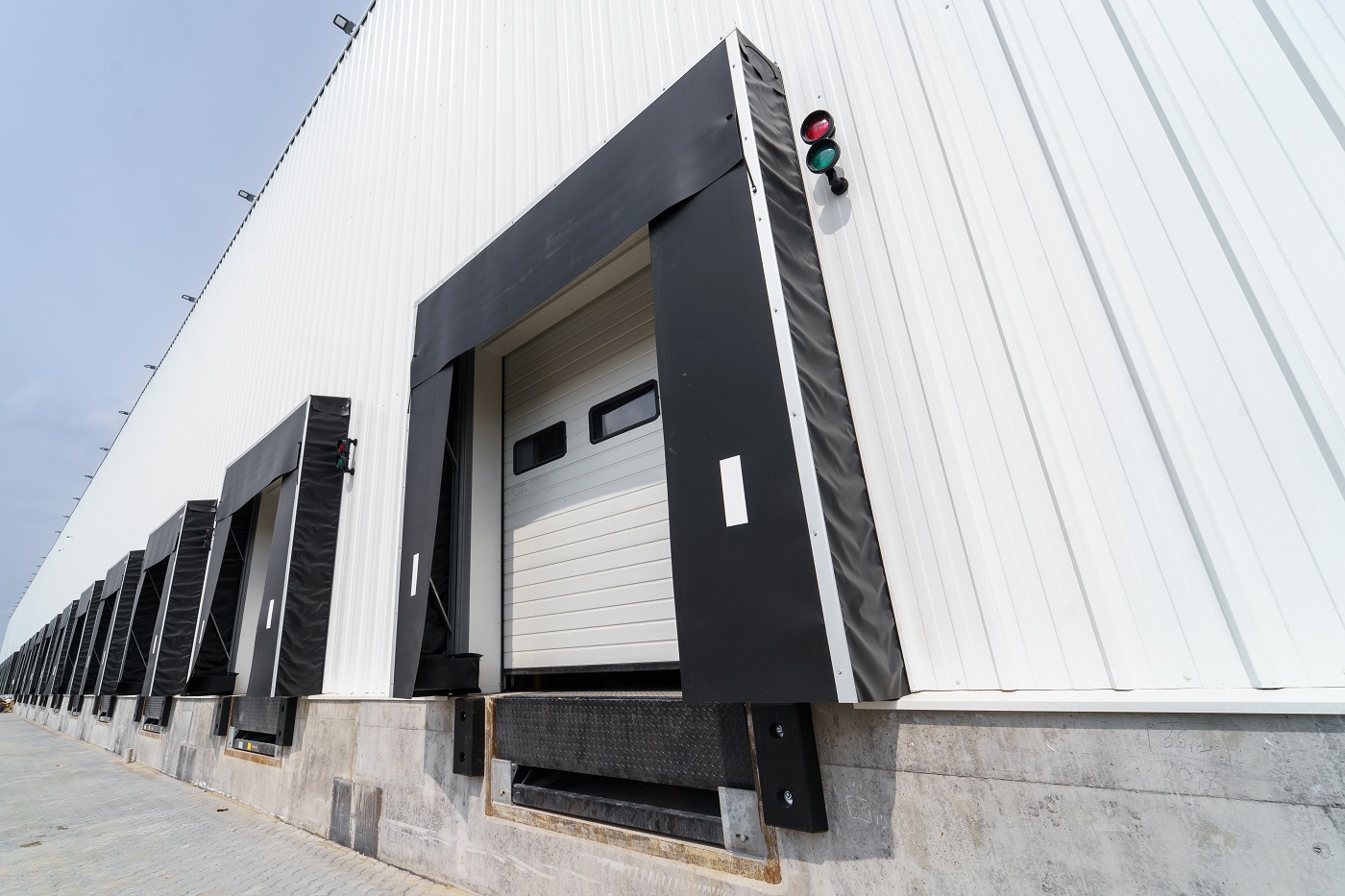 Optimizing Loading Bay Operations in the Food and Beverage Industry - Food and Beverage Business